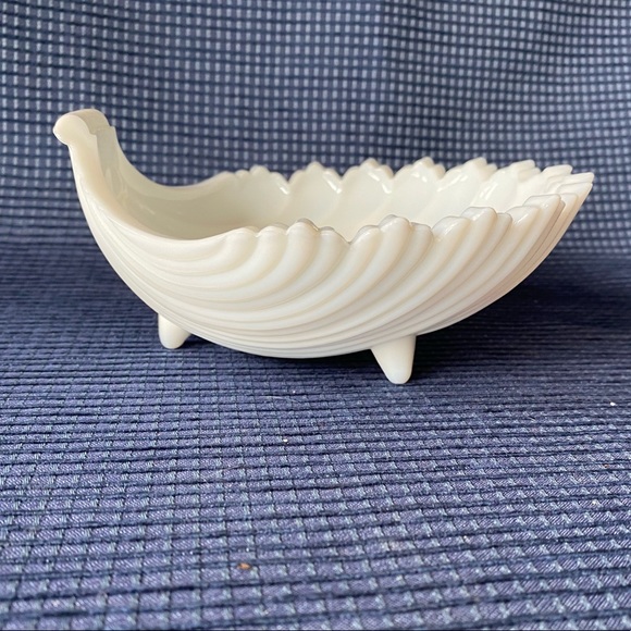 Westmoreland | Dining | Westmoreland Vintage Milk Glass Clam Shell Dish ...